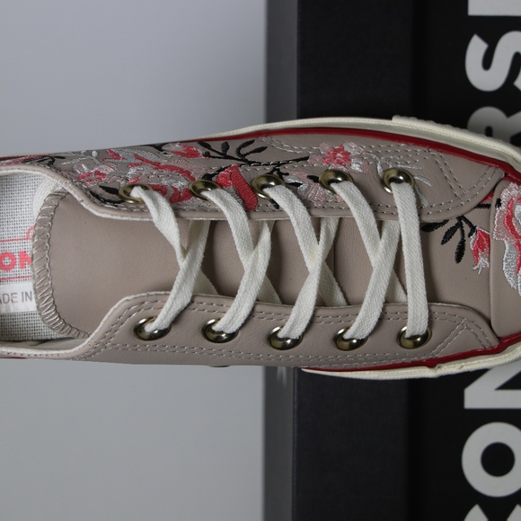Converse | Shoes | Converse Chuck 7 Tan Leather All Star Low Tops ...